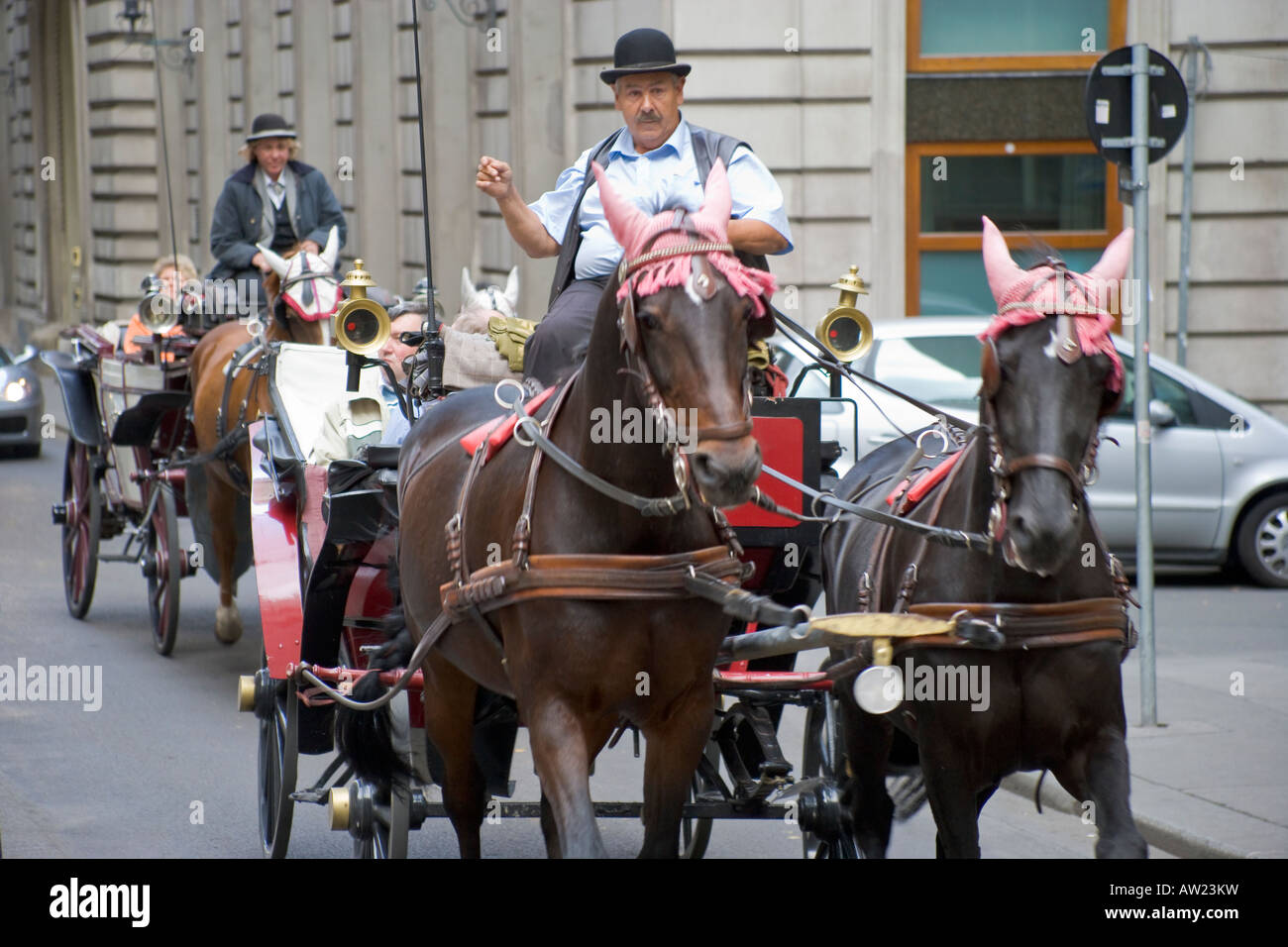 Europe the traditional fiaker horse carriages hi-res stock photography ...
