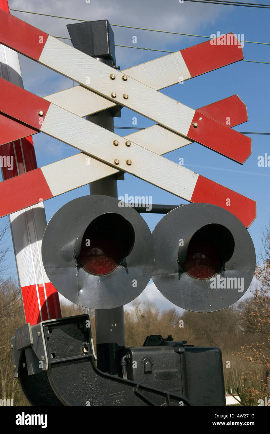 Ungated level crossing hi-res stock photography and images - Alamy