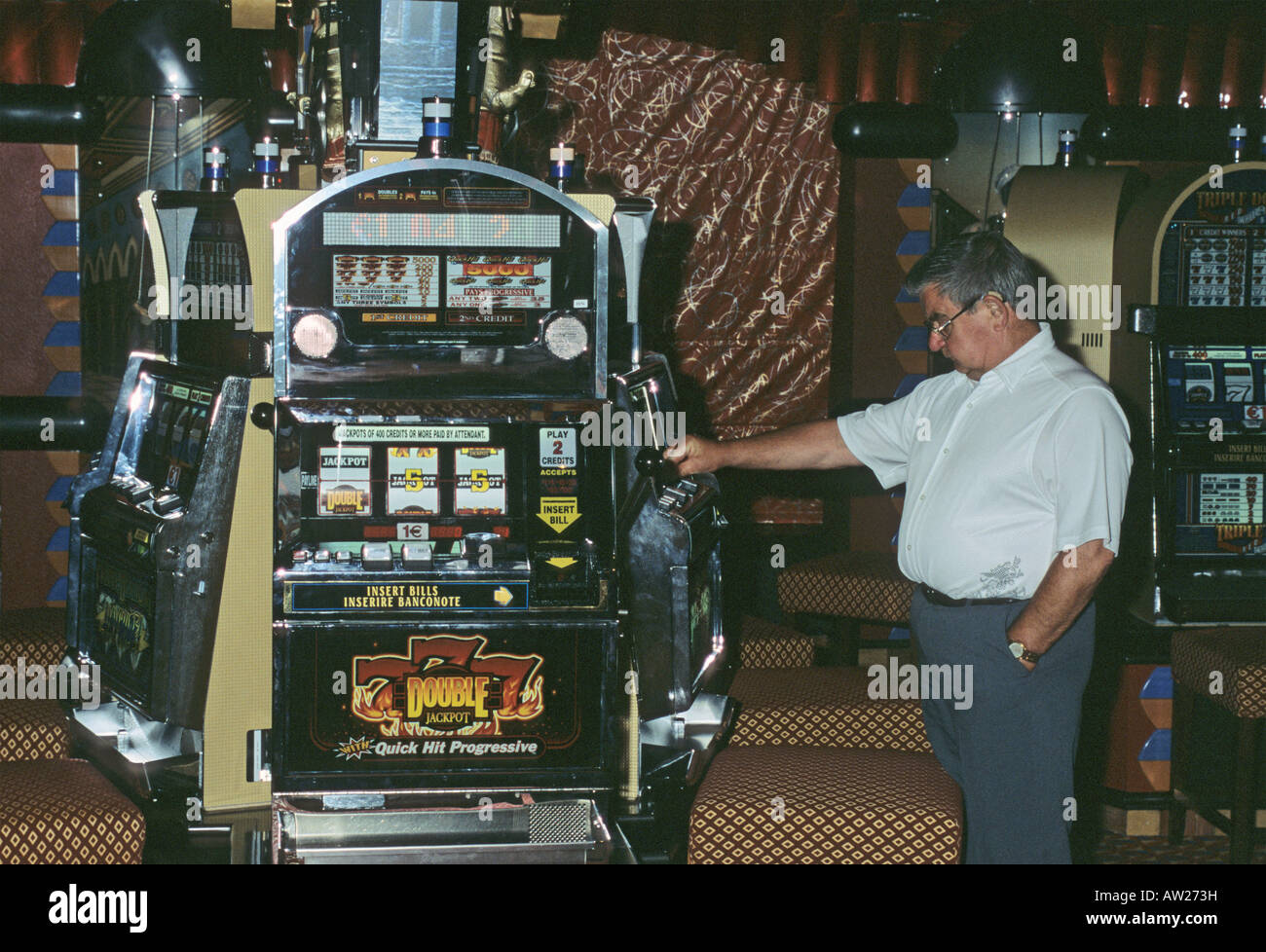Man slot machine lights hi-res stock photography and images - Alamy