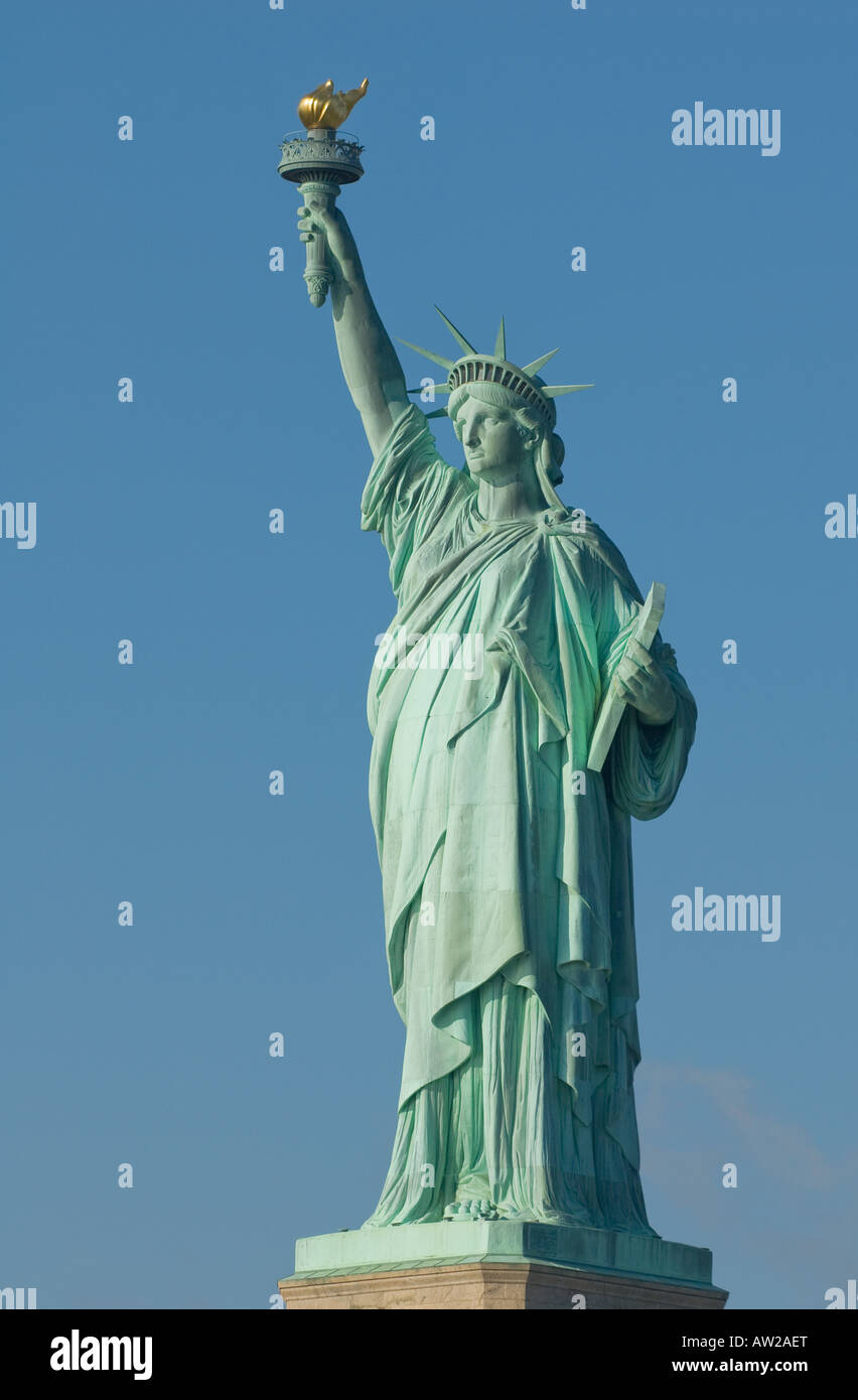 World peace statue new york hi-res stock photography and images - Alamy