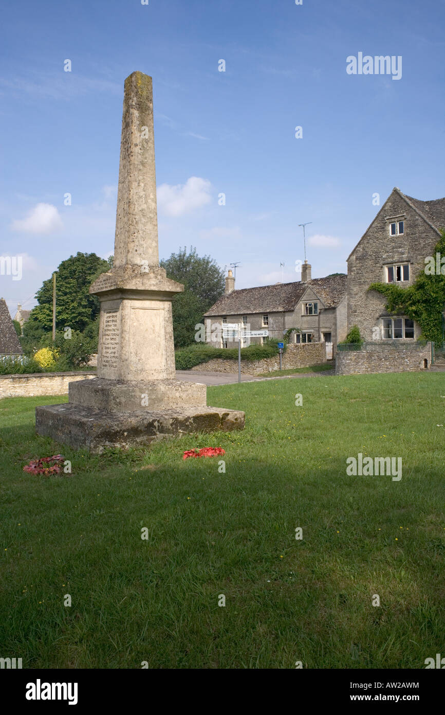 Village green and war memorial, Aldworth, Cotswolds, Gloucestershire ...