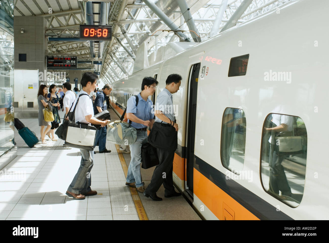 People Boarding High Speed Bullet Train, Taiwan, China Stock Photo - Alamy