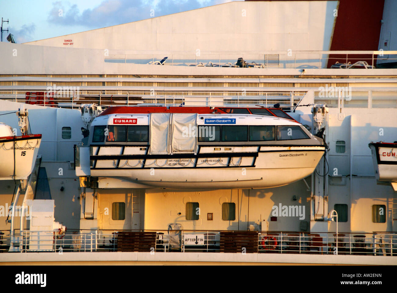 Lifeboat on Cunard QE2 Stock Photo - Alamy