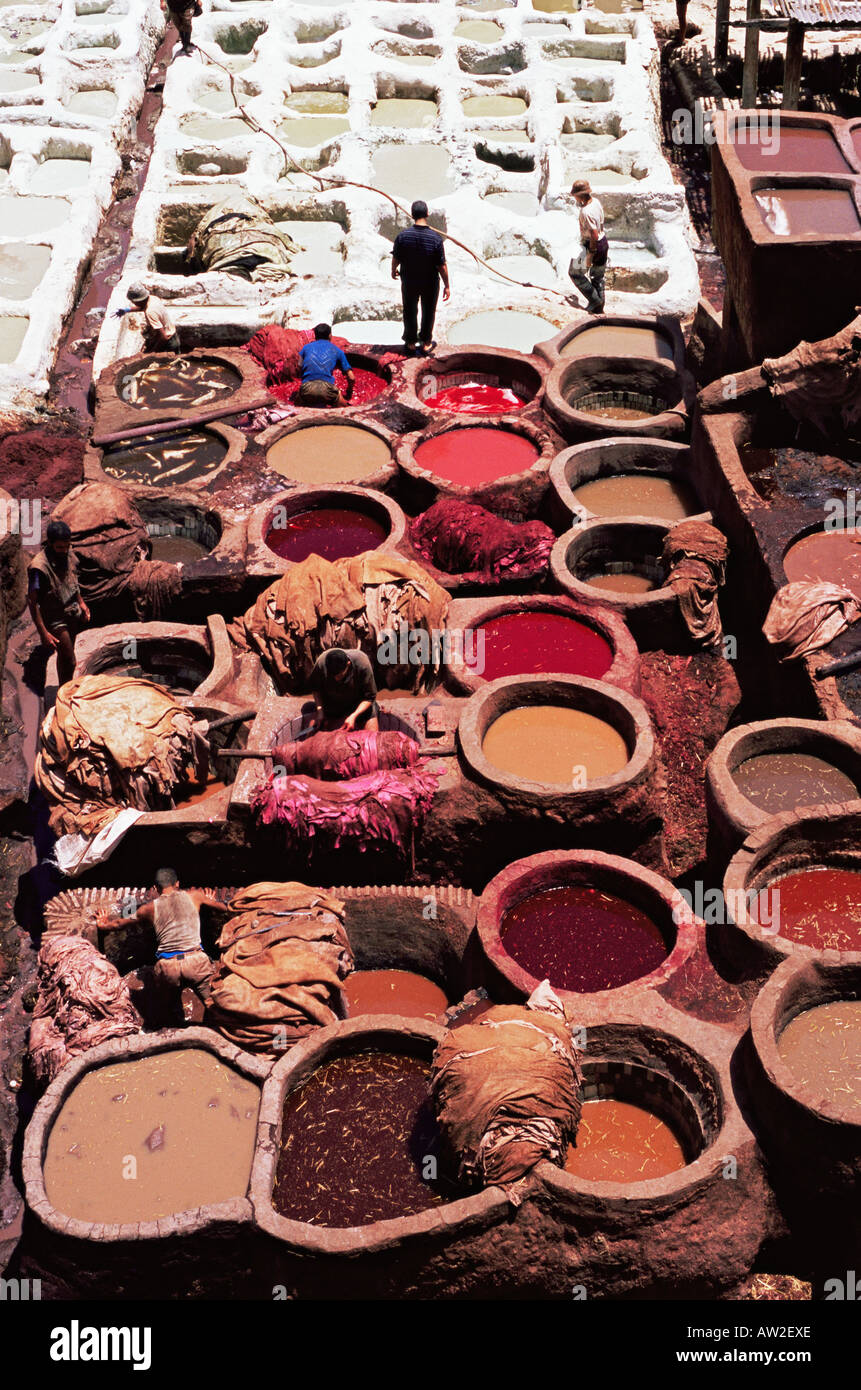 Dyeing workers hi-res stock photography and images - Alamy