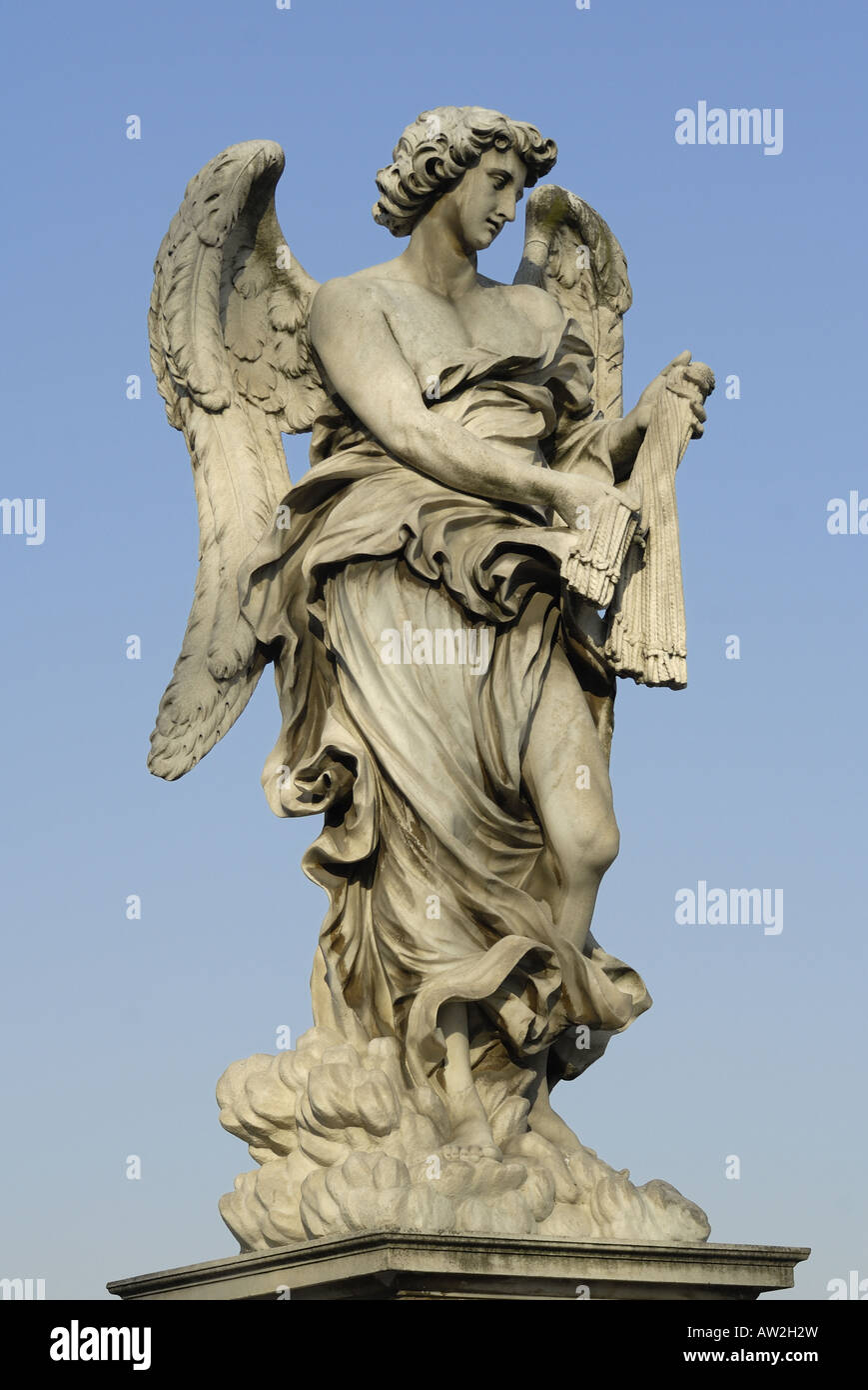 Angel statues bernini bridge angels hi-res stock photography and images ...