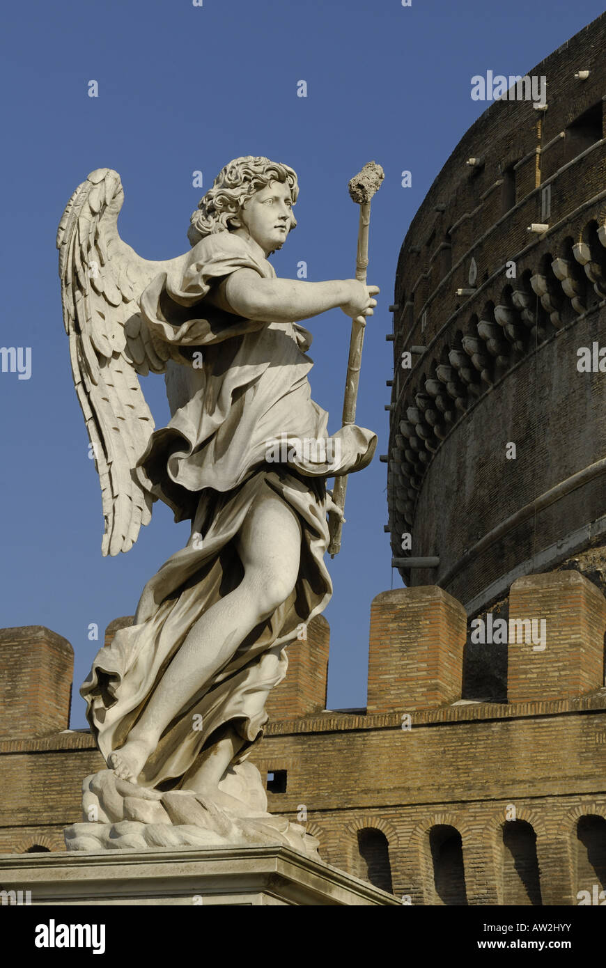 Angel statues bernini bridge angels hi-res stock photography and images ...