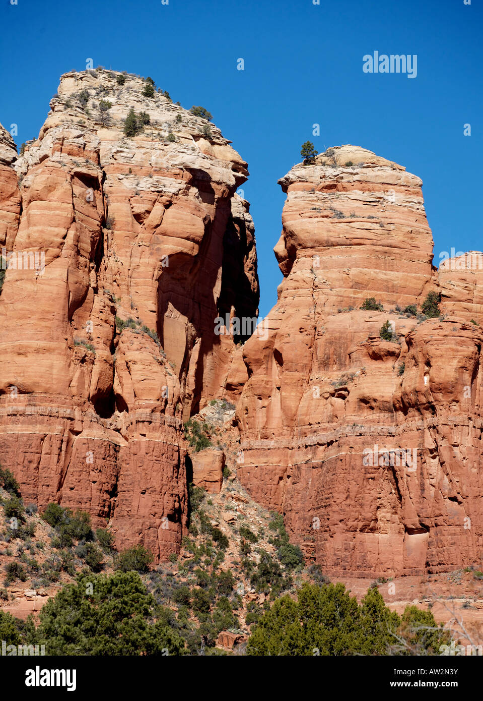 Elegant red rock formation Sedona AZ Stock Photo - Alamy