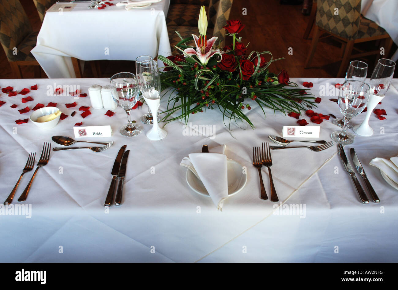 Wedding breakfast reception top table hi-res stock photography and ...