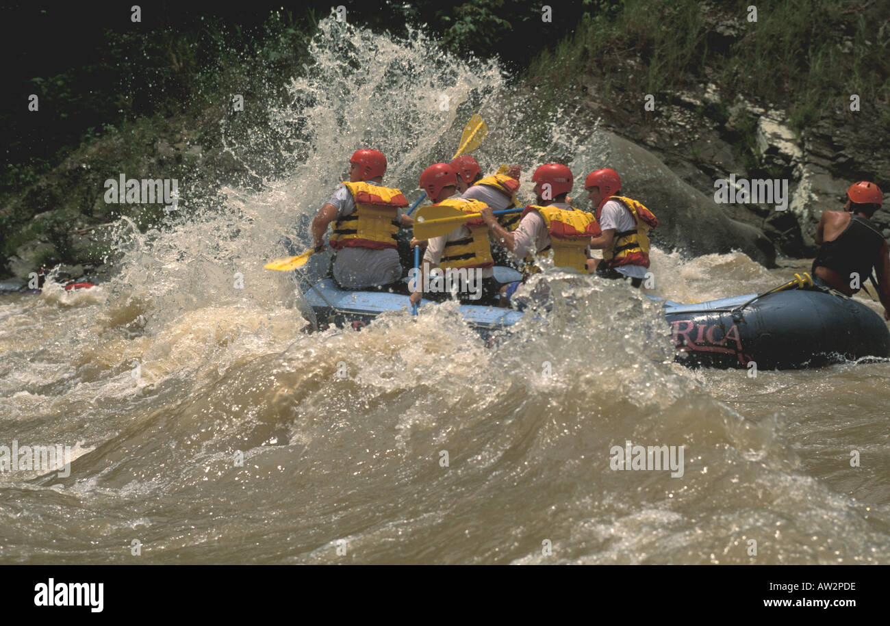 costa rica whitewater rafting pacuare river Stock Photo - Alamy