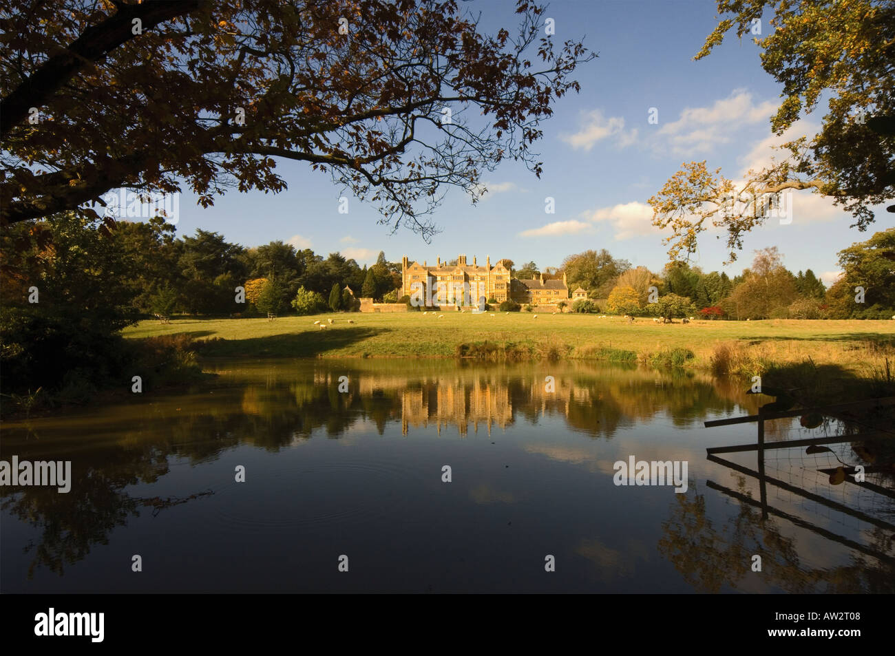 batsford arboretum near moreton in the marsh the cotswolds photographed ...