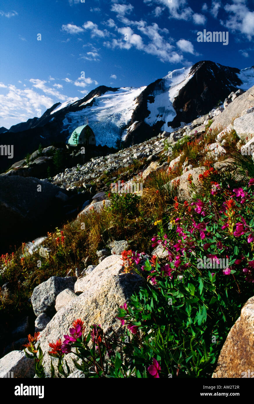 Bugaboo glacier provincial parks hi-res stock photography and images ...
