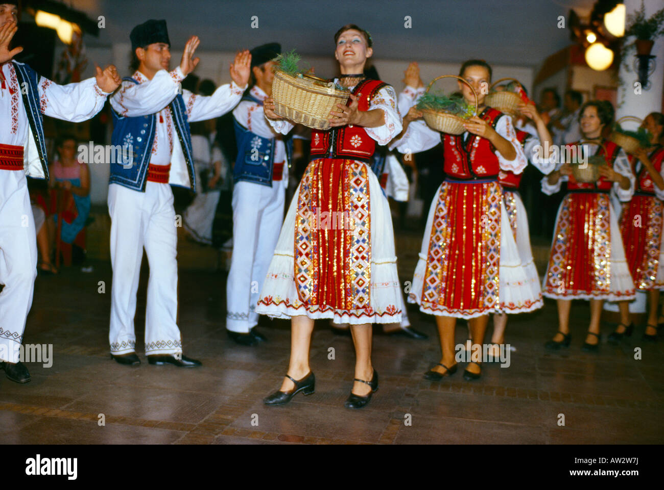 Romania Wedding Dance Stock Photo - Alamy