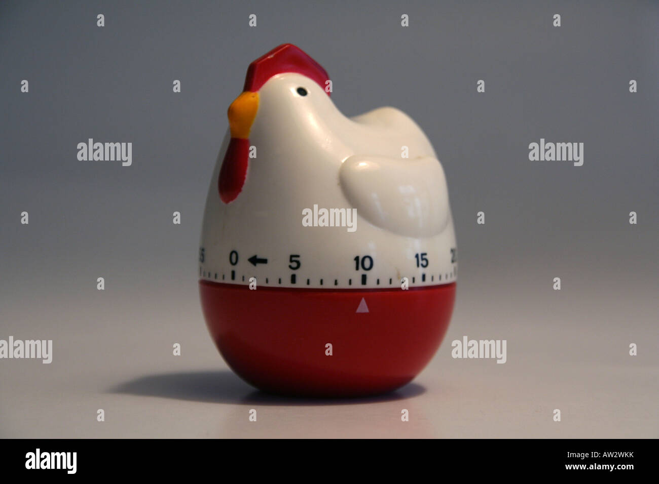 A kitchen chiken clock Stock Photo - Alamy