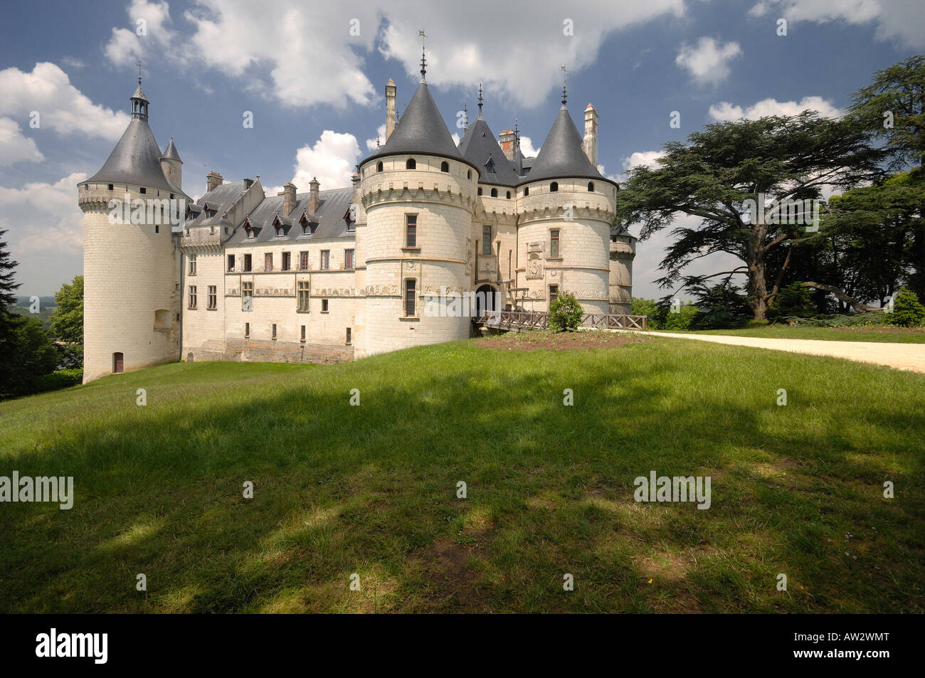 Château de Chaumont French white castle Stock Photo - Alamy