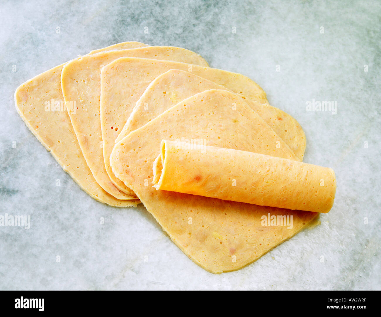 Whole frozen chicken hi-res stock photography and images - Alamy