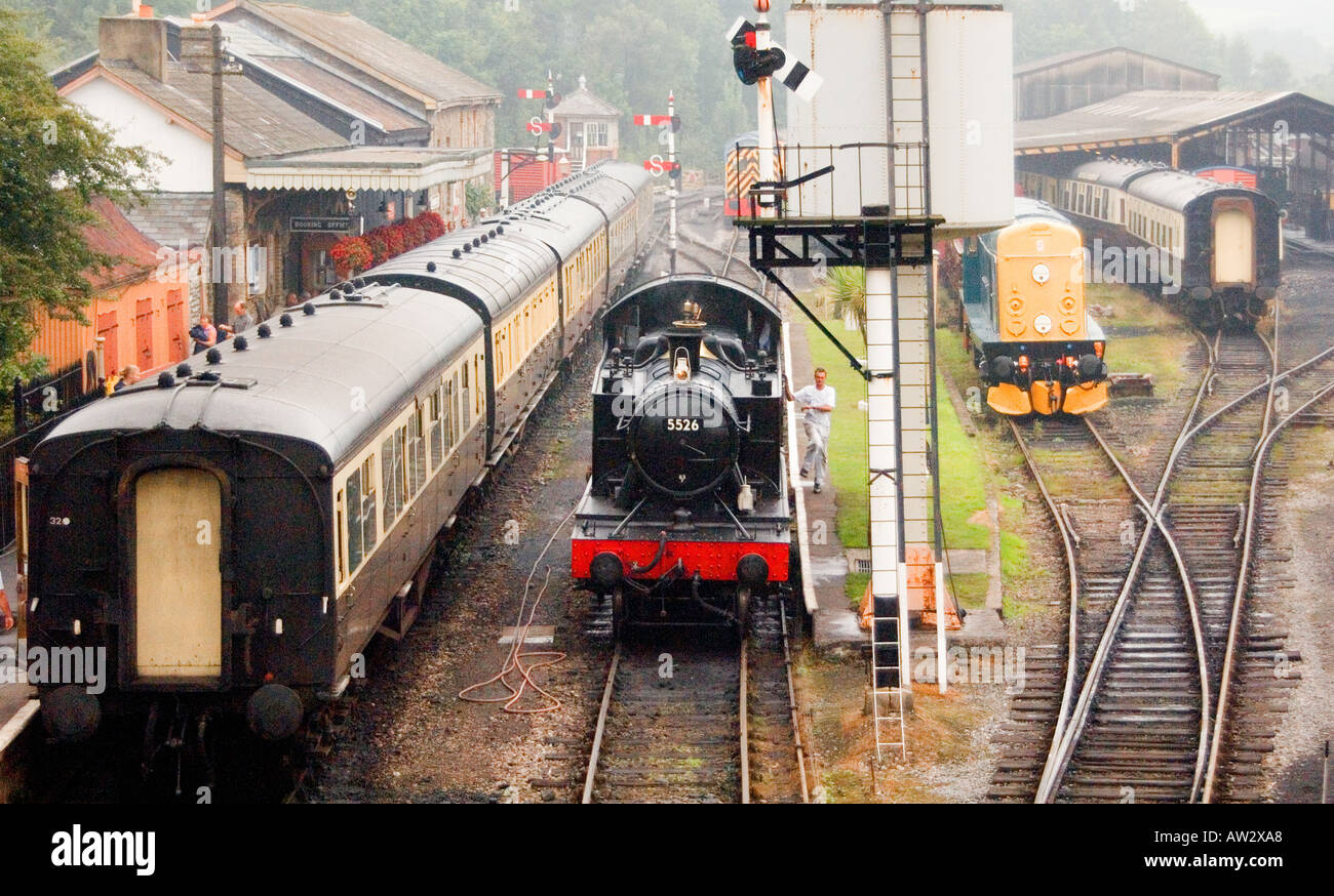 Devon heritage rail lines hi-res stock photography and images - Alamy