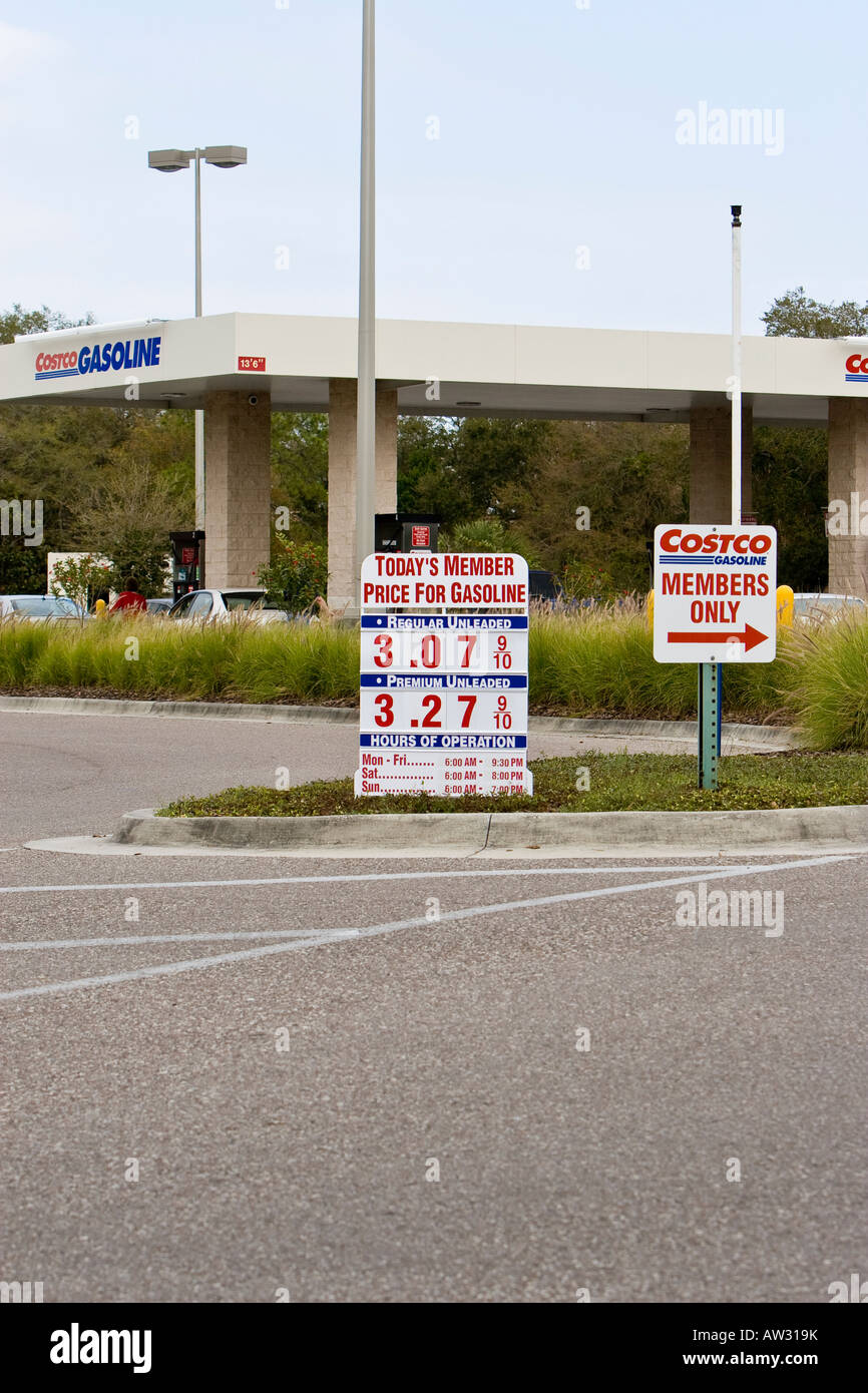 Costco gasoline hi-res stock photography and images - Alamy