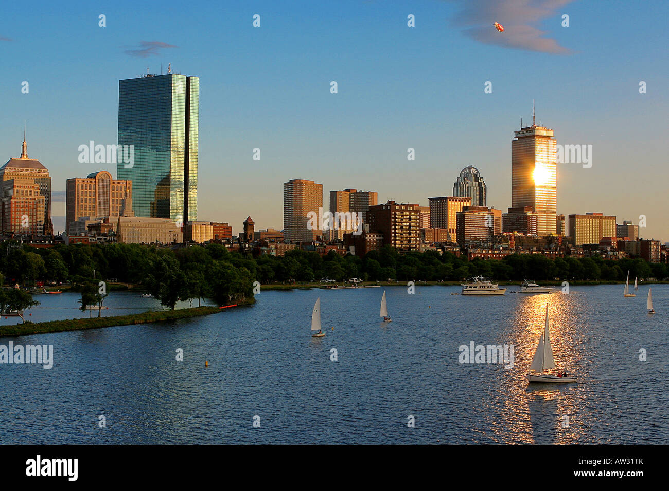 Hatch shell boston hi-res stock photography and images - Alamy