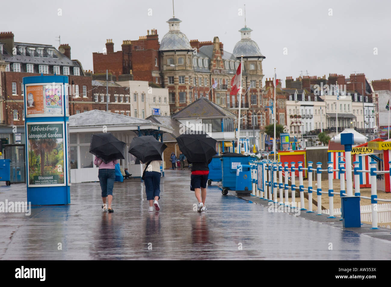 Seafront promenade weymouth hi-res stock photography and images - Alamy