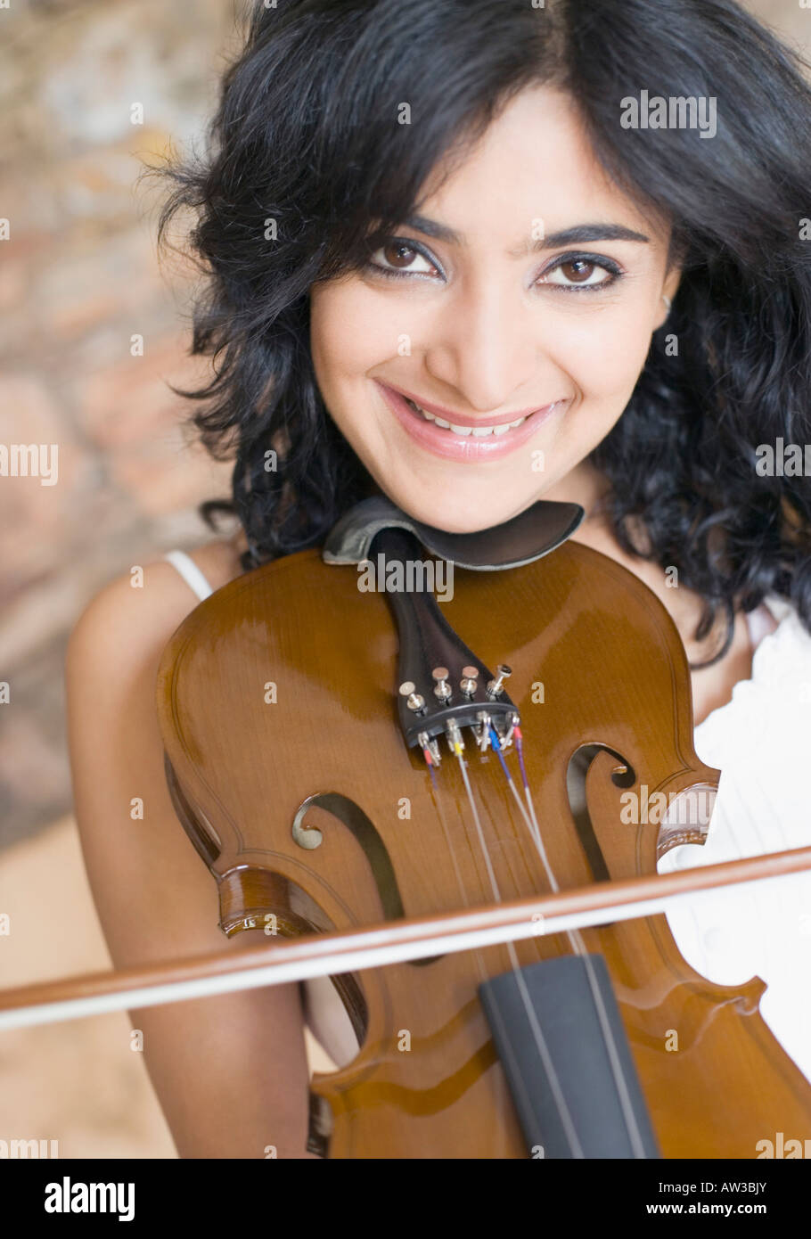 Woman violin hi-res stock photography and images - Alamy