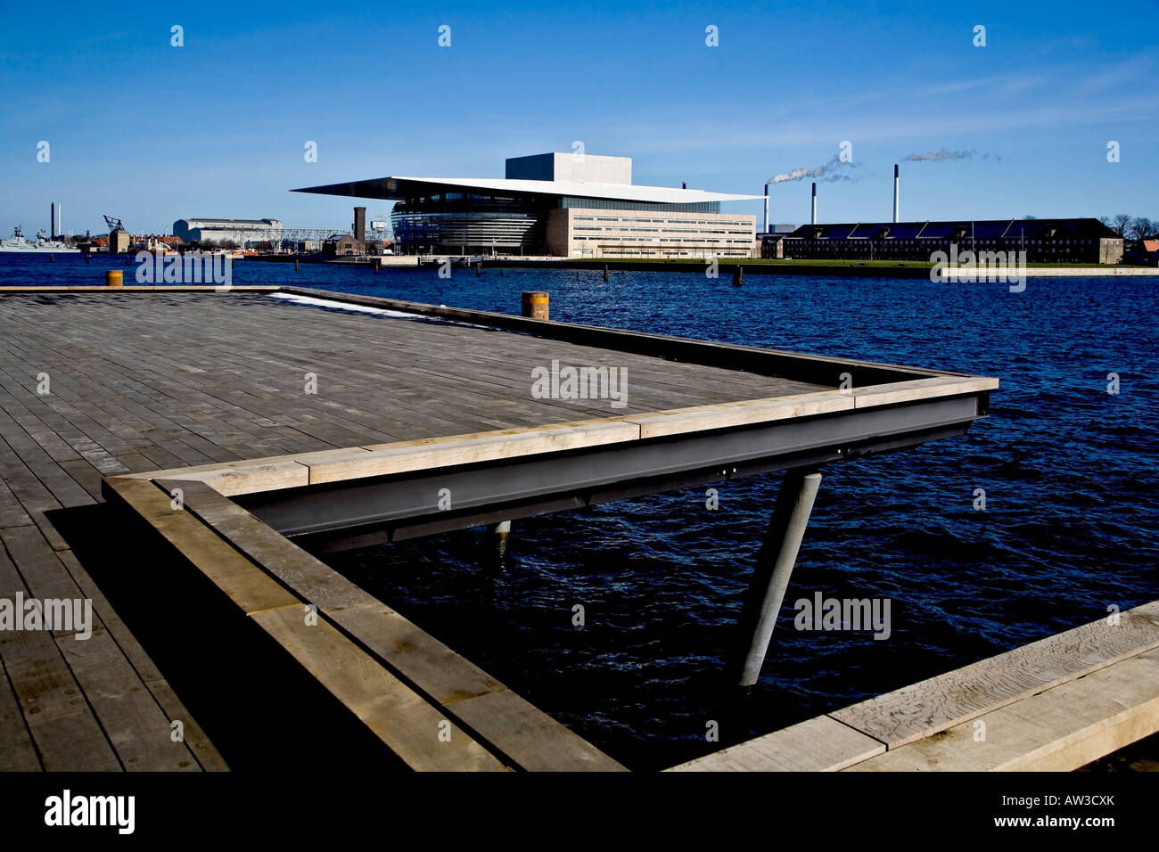 View to the Opera House from the Playhouse Theatre Stock Photo - Alamy