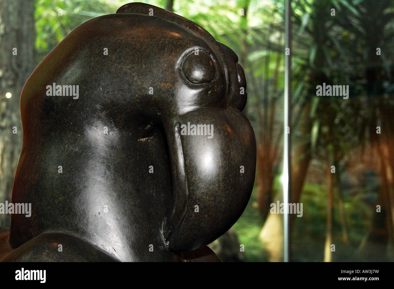 Contemporary Zimbabwe stone sculpture in Museum Stock Photo - Alamy