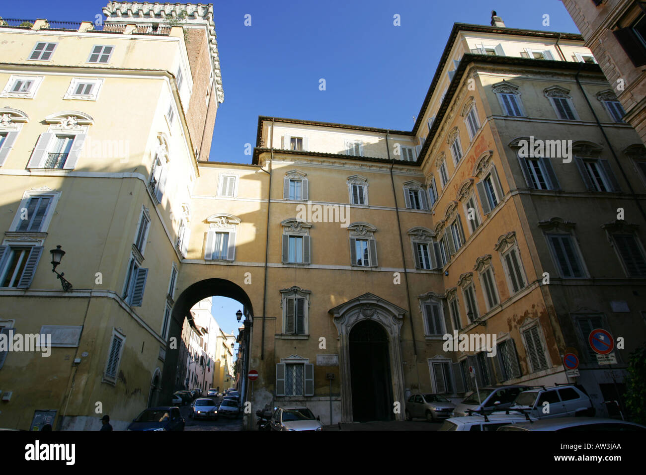 Rome architecture, typical old town houses in the back streets of down ...