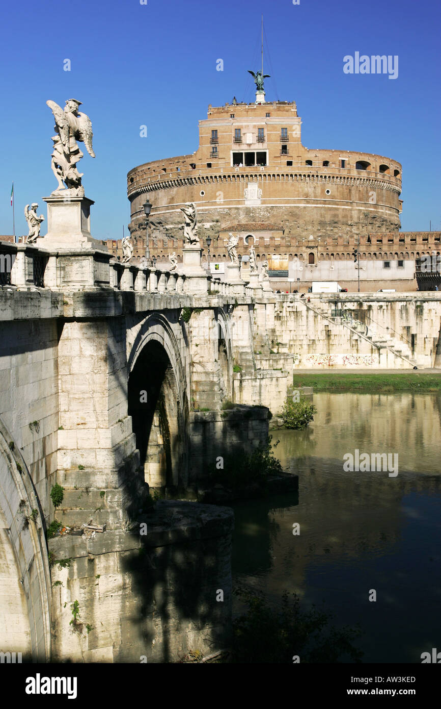 Castel sant angelo bridge pont hi-res stock photography and images - Alamy