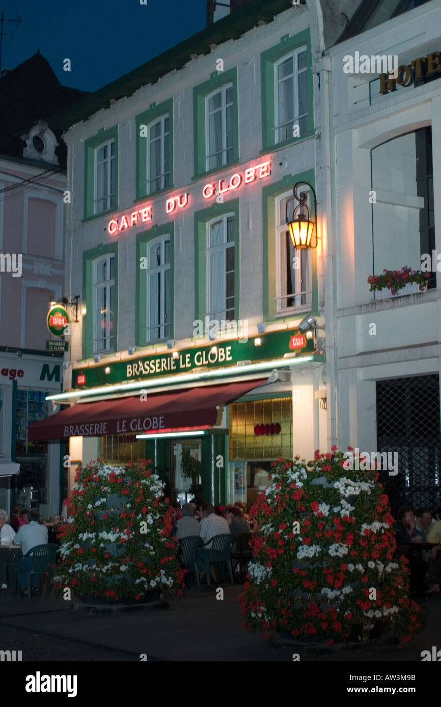 Cafe de la musique hi-res stock photography and images - Alamy