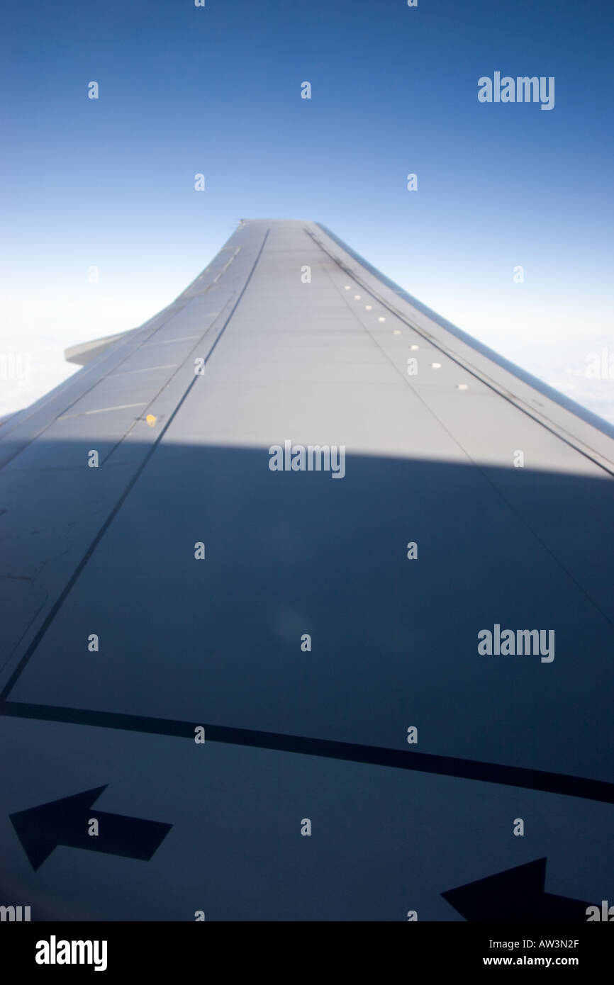 Aeroplane wings hi-res stock photography and images - Alamy