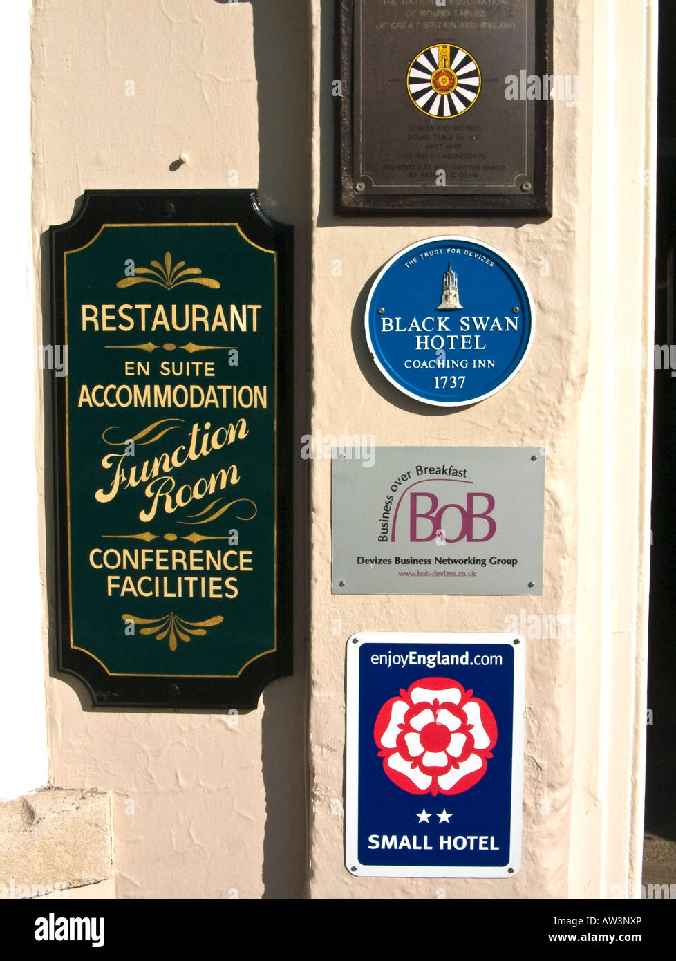 Hotel room signs hi-res stock photography and images - Alamy