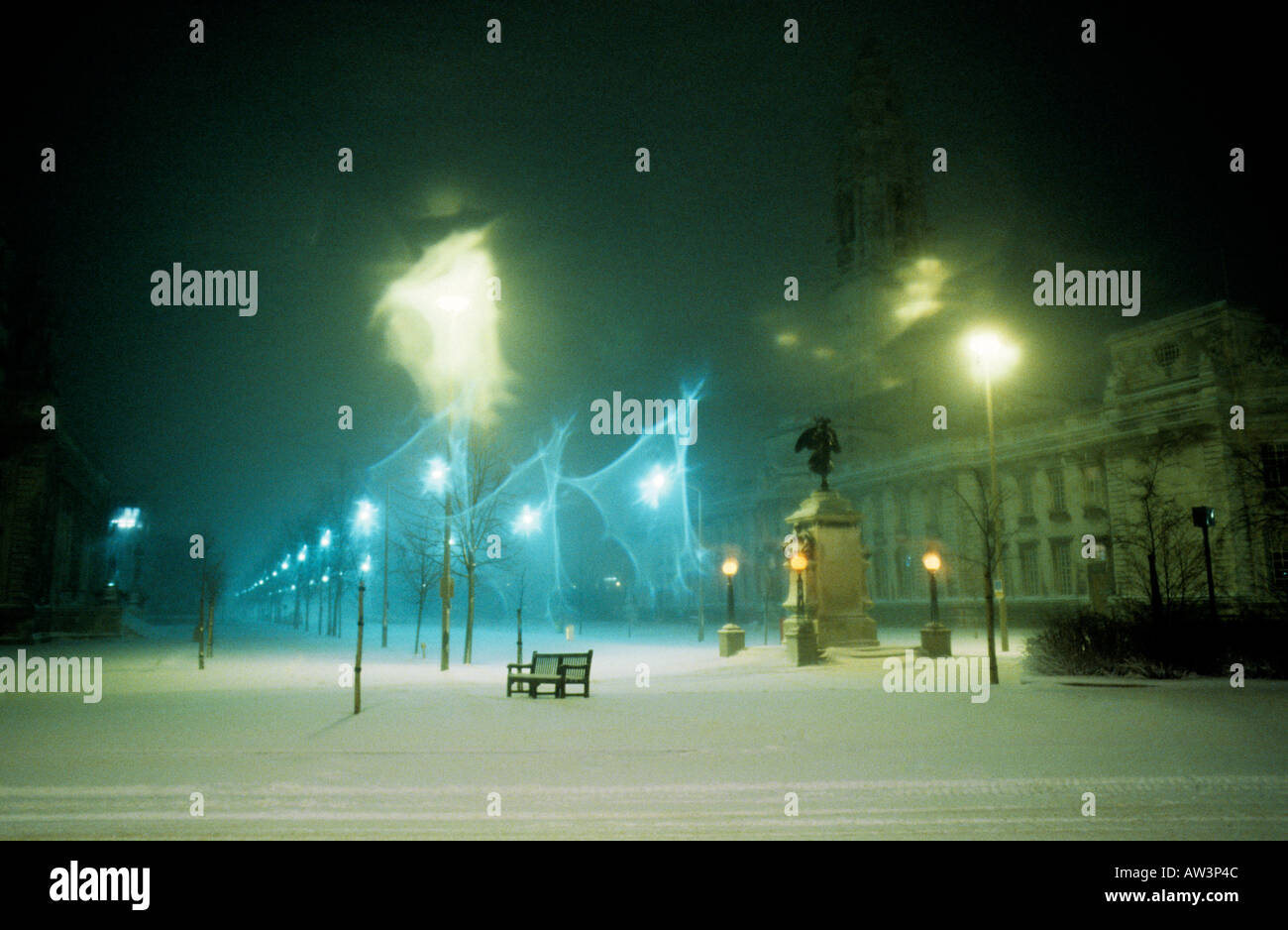 Cardiff snow uk city hi-res stock photography and images - Alamy