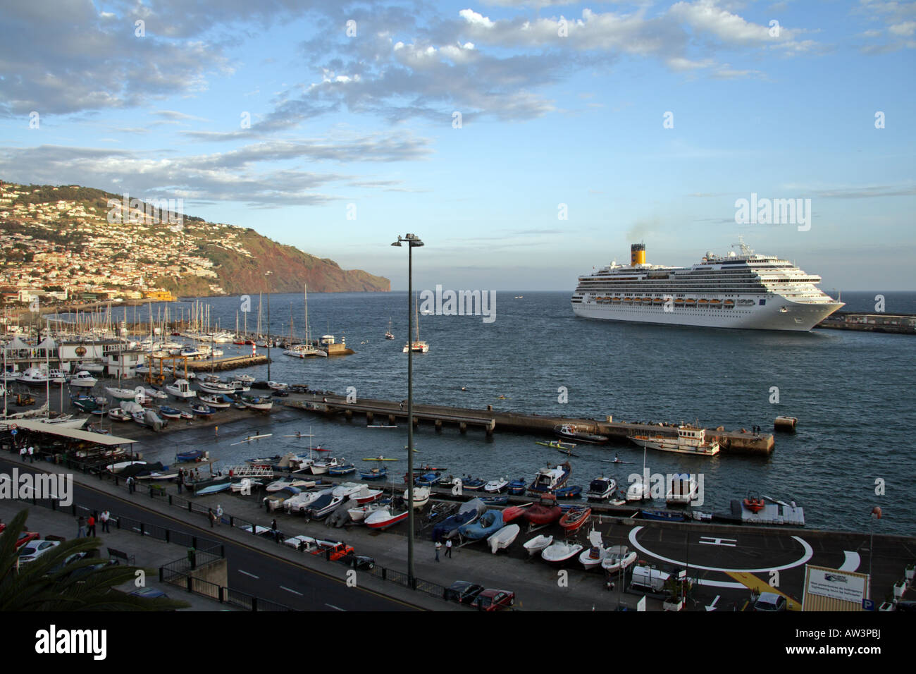 Harbor of Funchal, Madeira, Portugal Stock Photo - Alamy