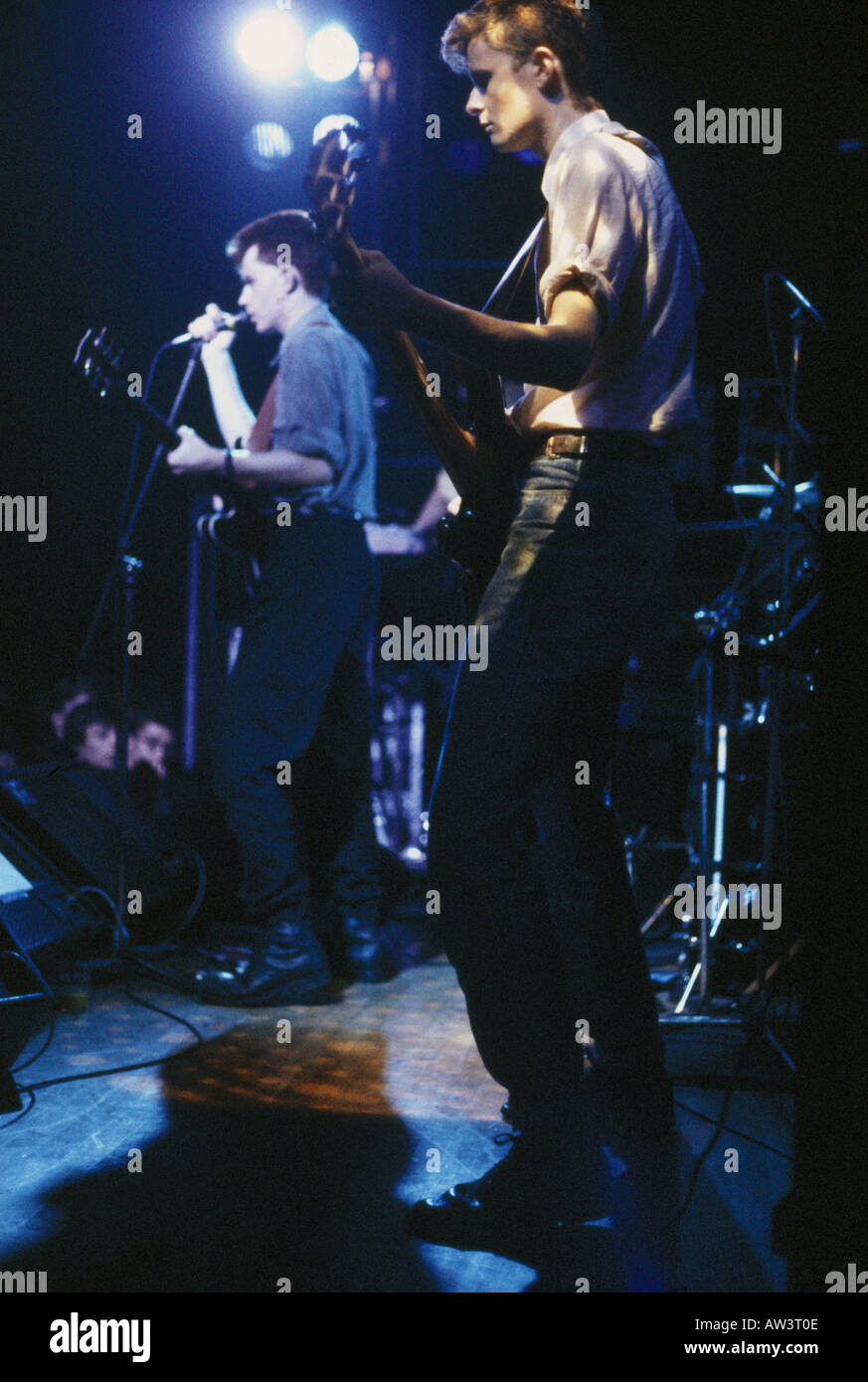New order band 1980s hi-res stock photography and images - Alamy