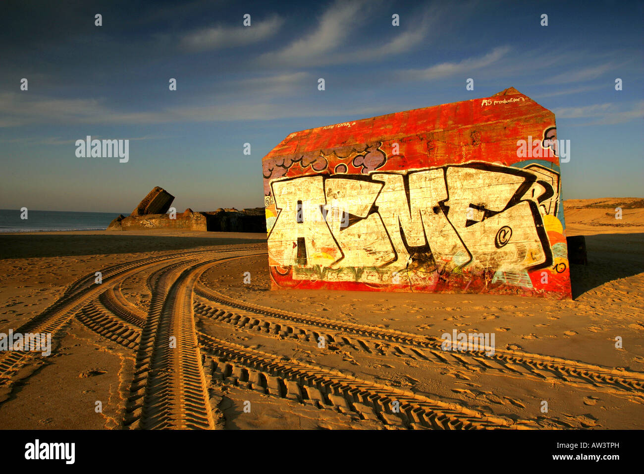 Ww2 coastal defences hi-res stock photography and images - Alamy