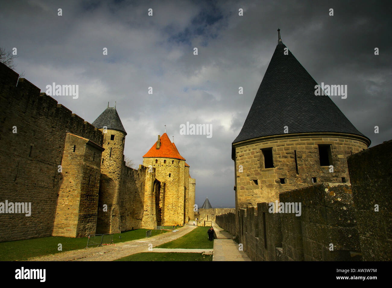 Castellations hi-res stock photography and images - Alamy