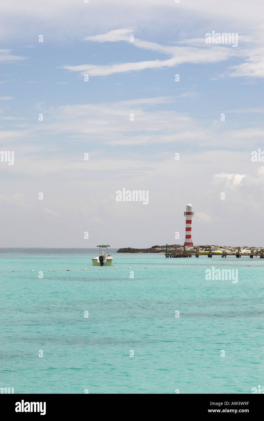 Punta Cancun lighthouse, Cancun, Mexico Stock Photo - Alamy