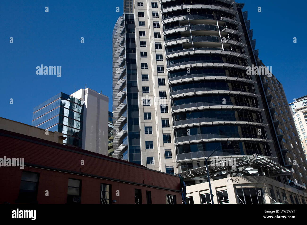 Brisbane CBD and residential high rise apartments on Edward street ...