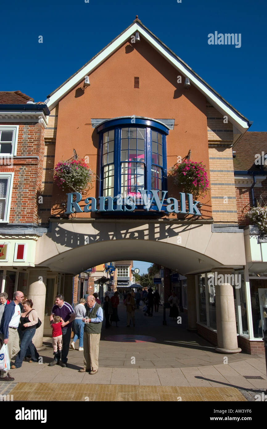 Petersfield town centre hi-res stock photography and images - Alamy