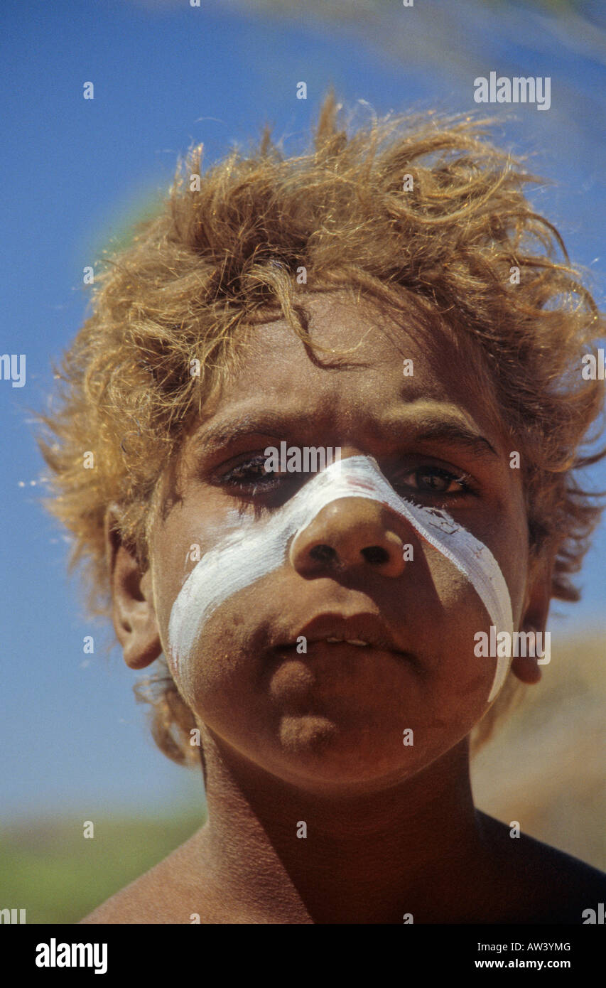 Aboriginal boy alice springs hi-res stock photography and images - Alamy