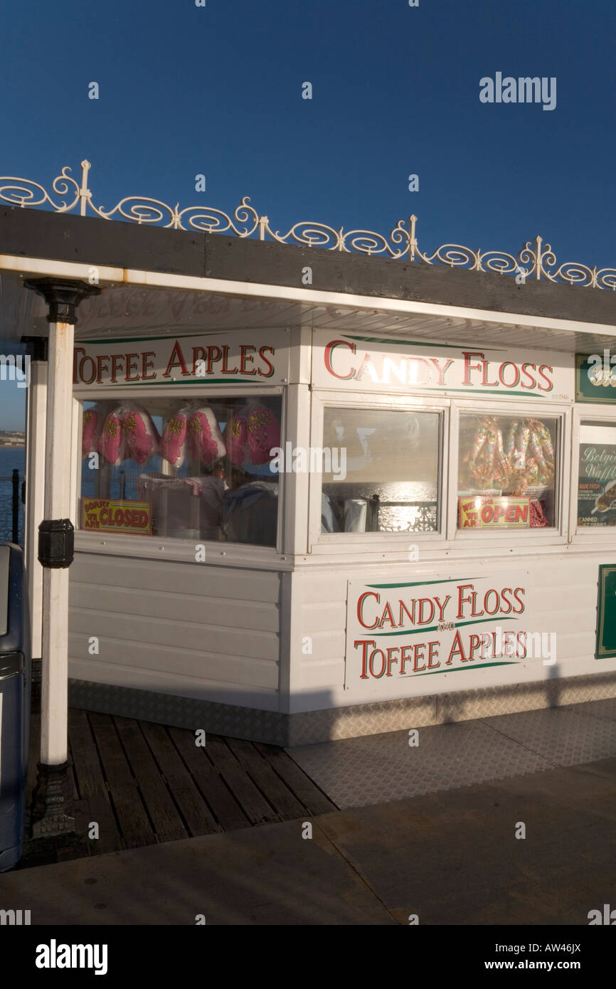Candy floss pier hi-res stock photography and images - Alamy