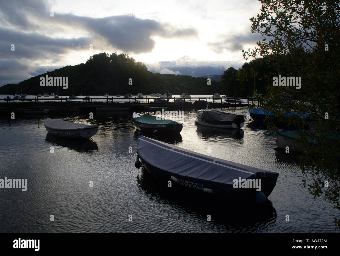 THE BONNY BONNY BANKS OF LOCH LOMOND. BALMAHA JETTY ON THE EAST SIDE OF ...
