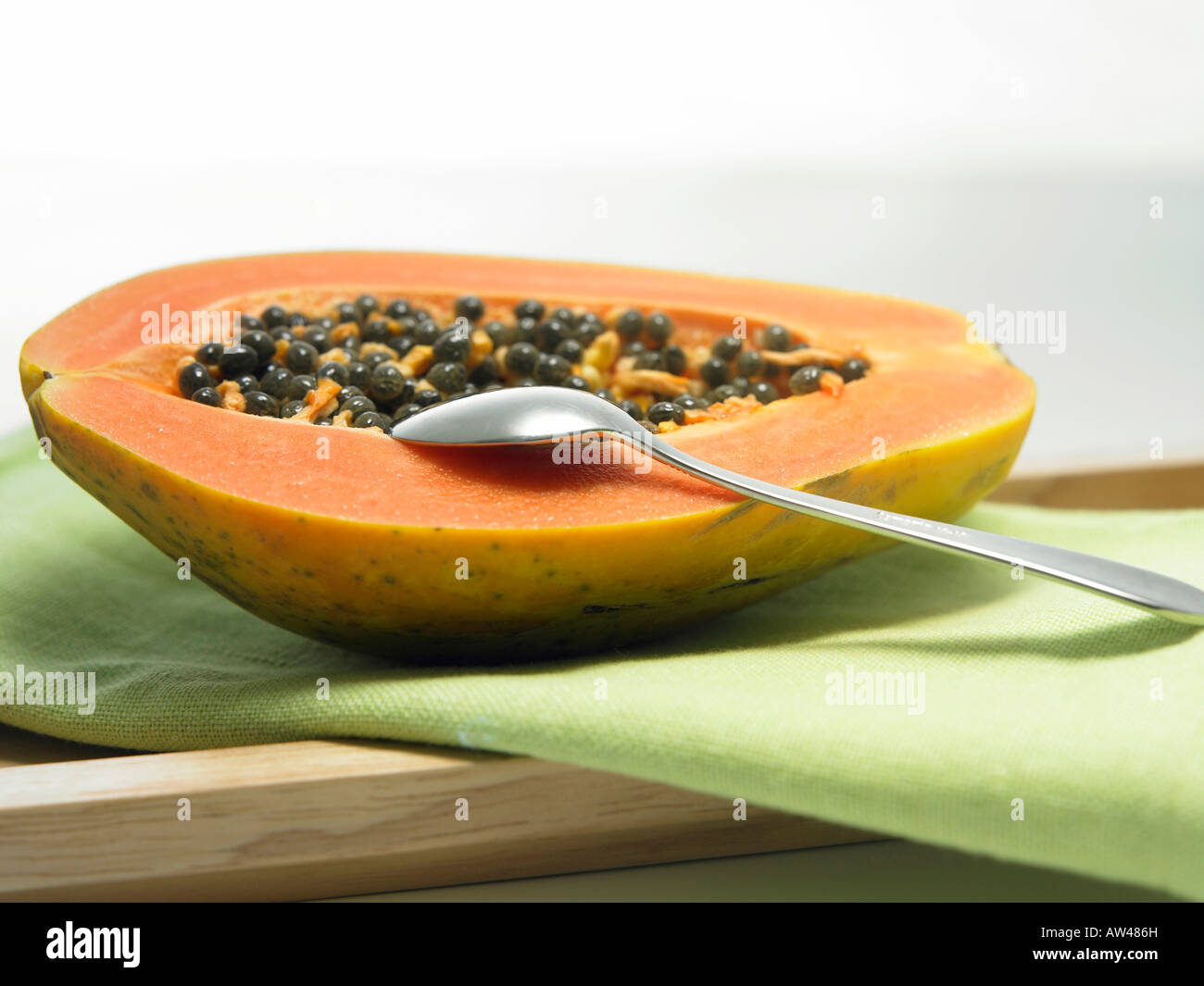 Fruit half halved papayas hi-res stock photography and images - Alamy