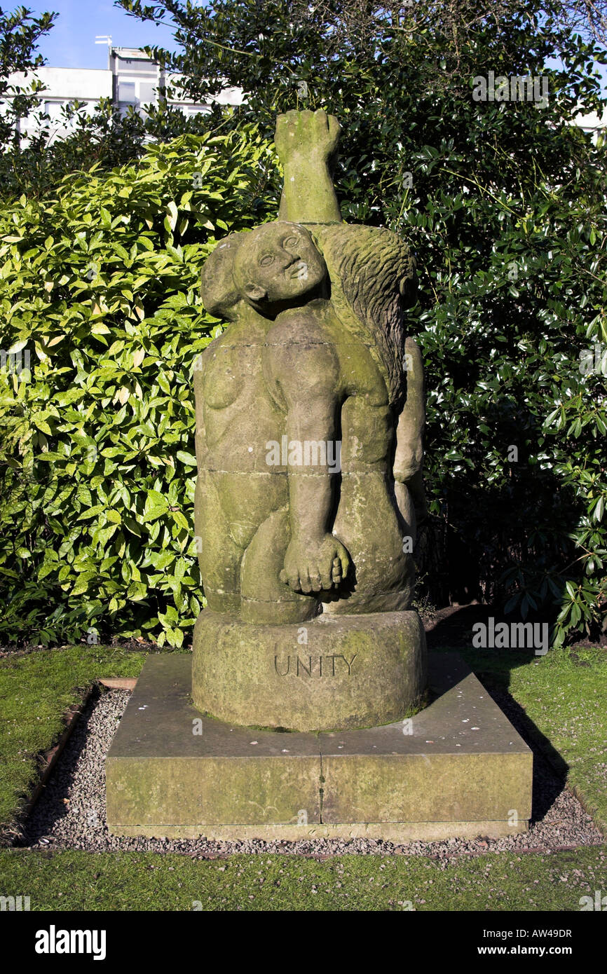 Unity statue by sculptor Alec Peever. Rochdale, Greater Manchester ...