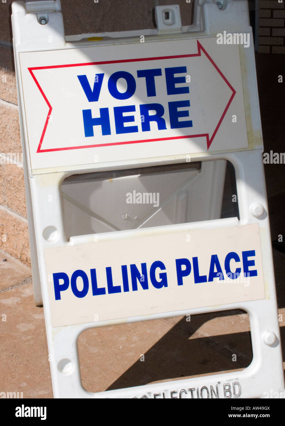 Polling place united states hi-res stock photography and images - Alamy