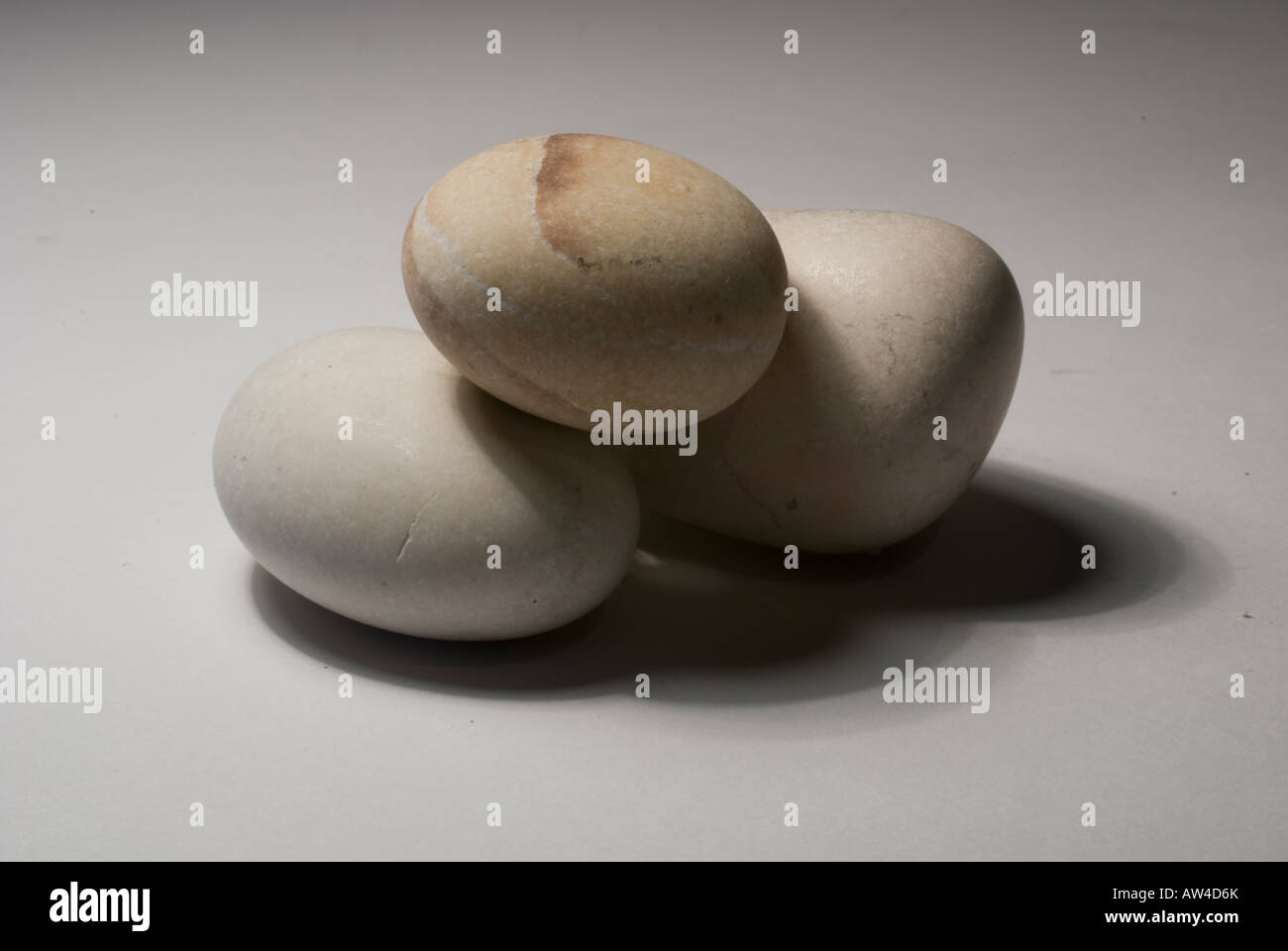 Peebles on shore hi-res stock photography and images - Alamy