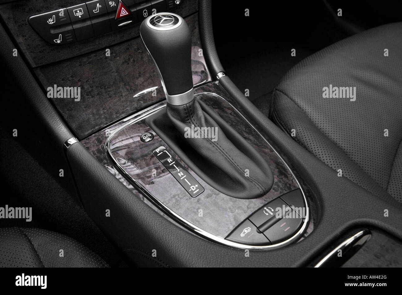 2008 mercedes benz e class e550 in hi-res stock photography and images ...