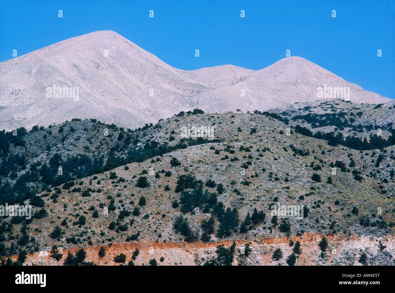 White mountains crete hi-res stock photography and images - Alamy
