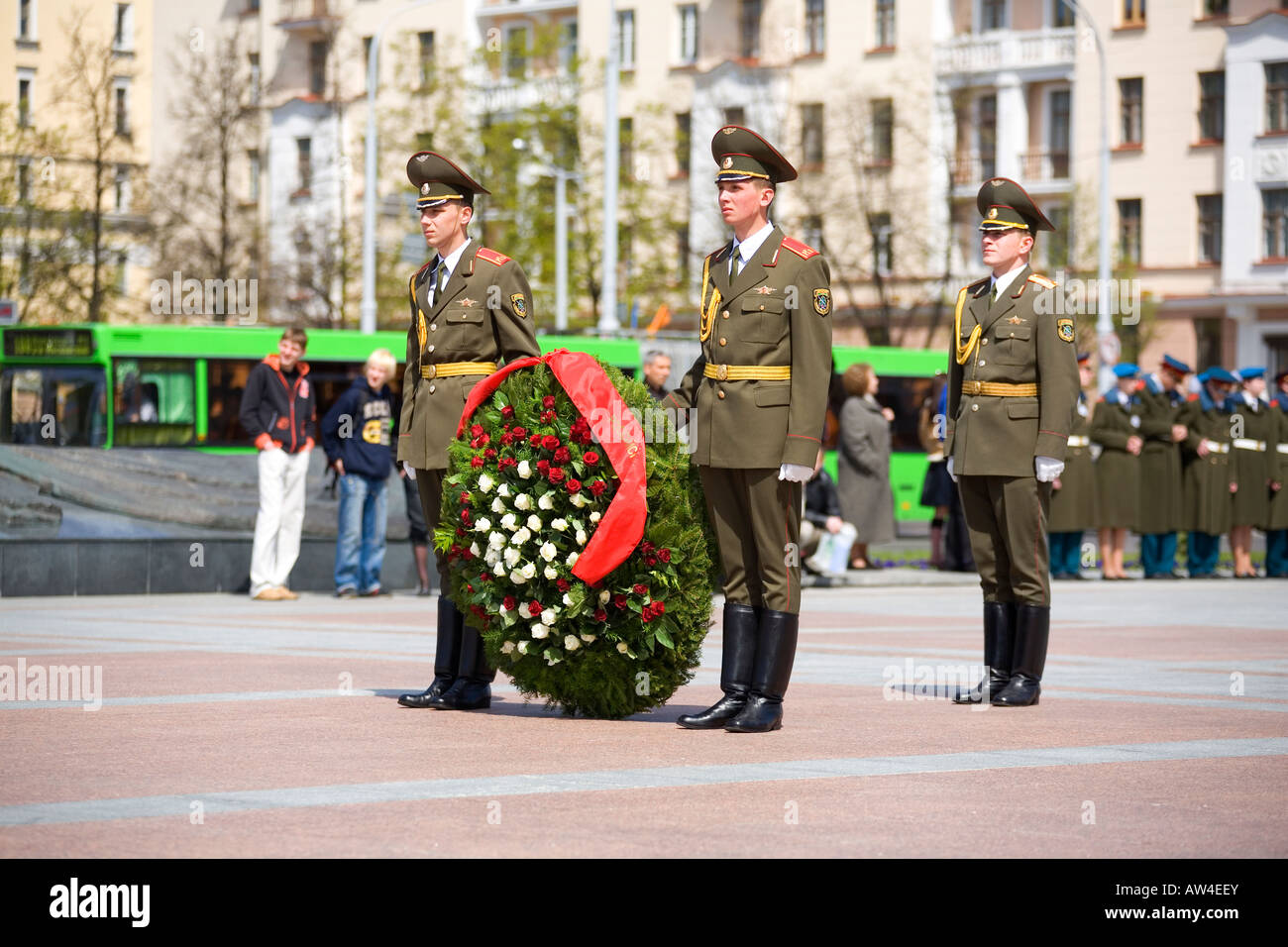 Military wreath laying ceremony at the war memorial monument in Victory ...
