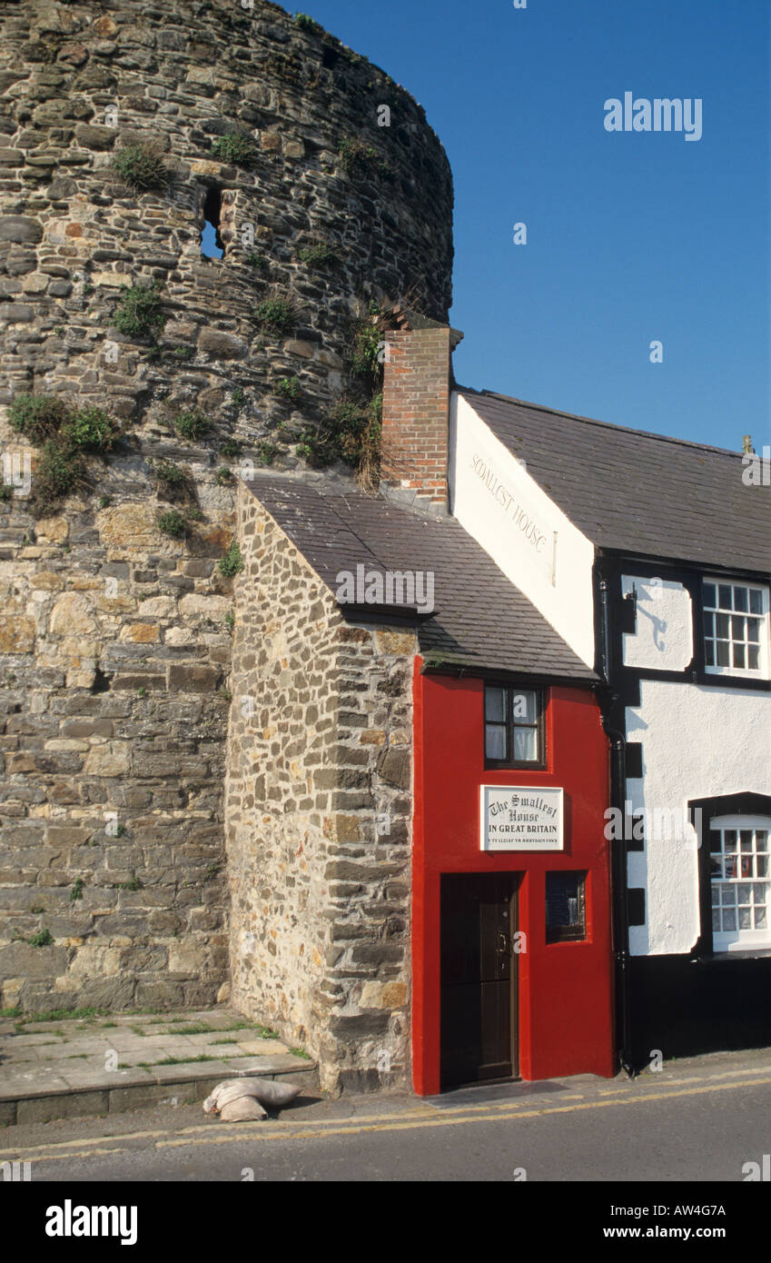 Smallest house in Great Britain, Conwy Wales UK Stock Photo - Alamy